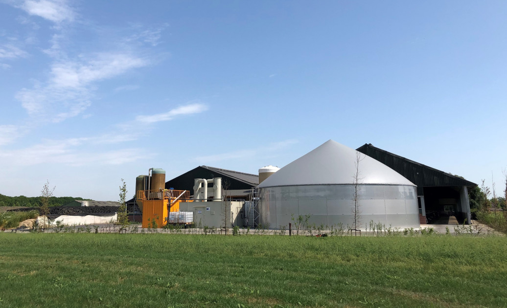 Sotwe bokep stepmom scheduled with the PO, and traveled to