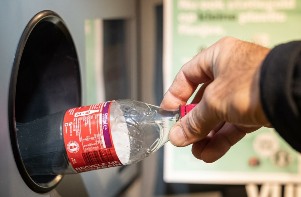 Na half jaar wordt 80 procent van statiegeldflessen ingeleverd in ...